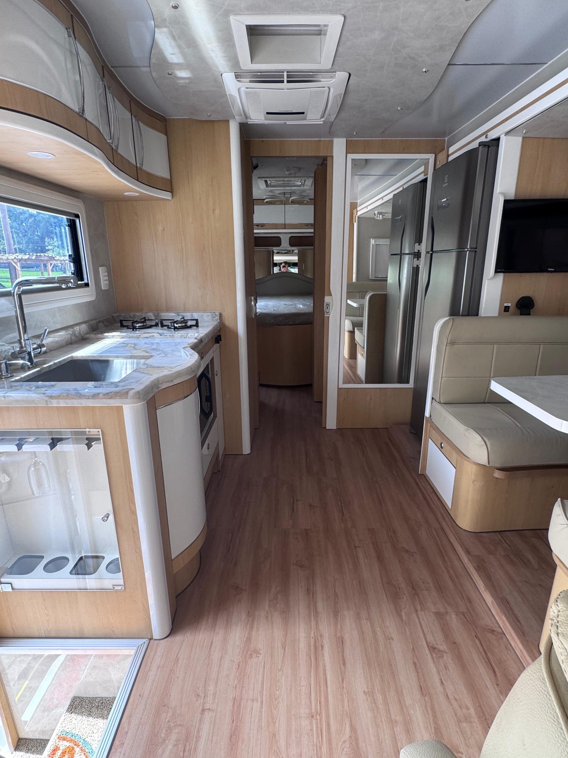 Mercedes Sprinter SS517 com slide out – Space Motorhome